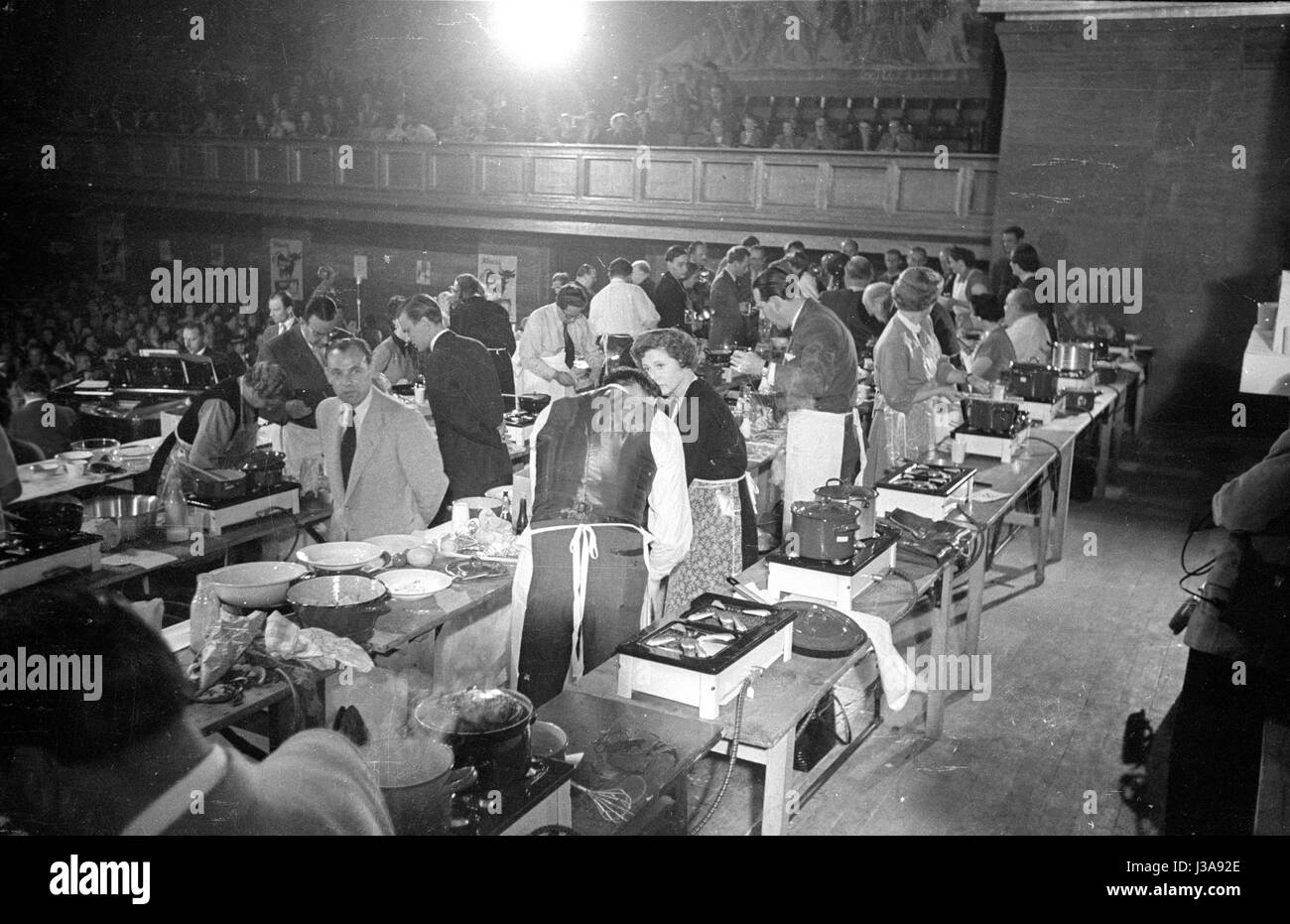 "The ""Hertie Kochparade"" (Hertie Cooking Challenge) in the Congress ...