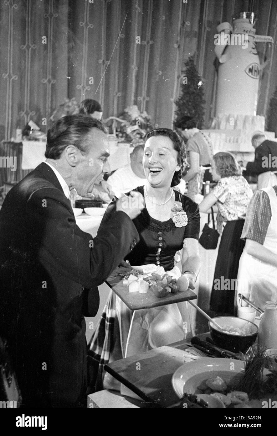 "The ""Hertie Kochparade"" (Hertie Cooking Challenge) in the Congress ...