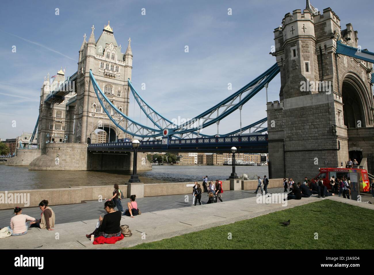 Tower Bridge, London Photo Eric Morere Stock Photo - Alamy