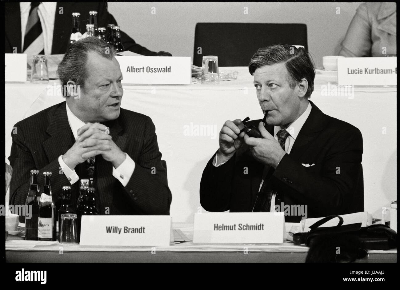 Willy Brandt and Helmut Schmidt at the SPD party congress in Bonn, 1971 ...