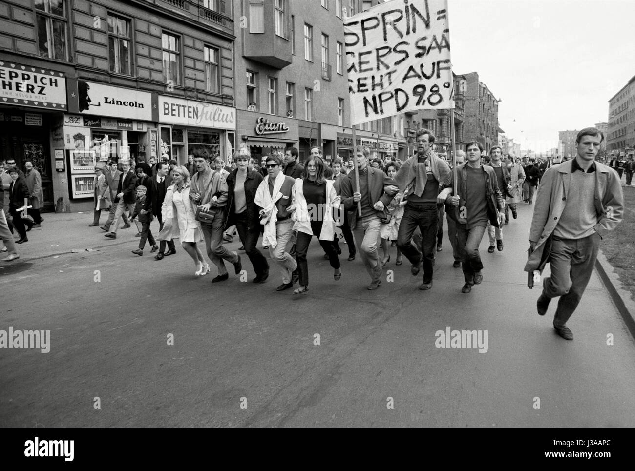 1960s protests hi-res stock photography and images - Alamy