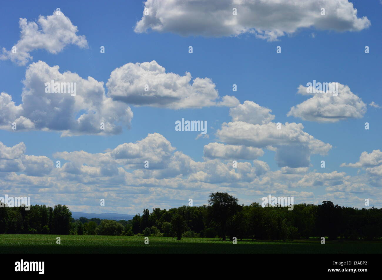 Shadow daylight landscape hi-res stock photography and images - Alamy