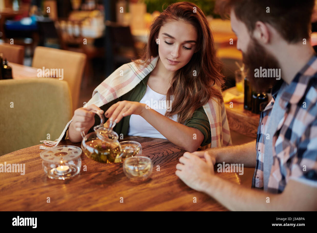 Romantic boyfriend and girlfriend hi-res stock photography and images ...