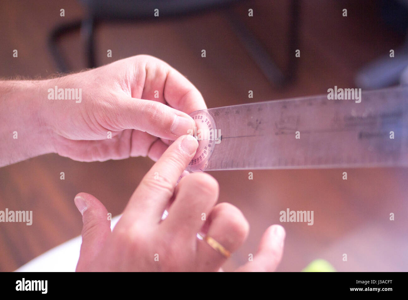 Physical therapy mecical clinic physiotherapy goniometer to measure ...