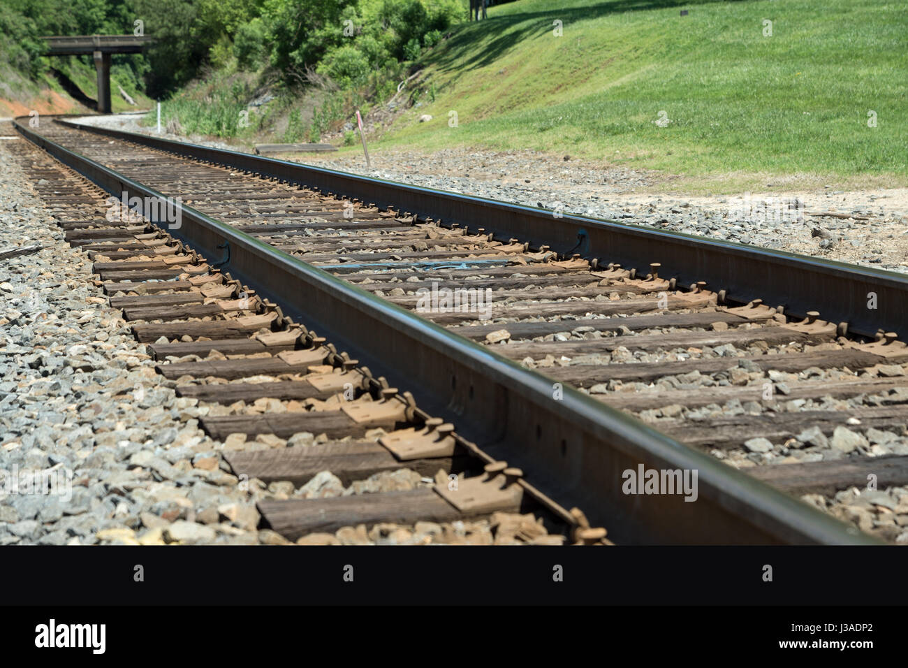 Railroad track around the bend hi-res stock photography and images - Alamy