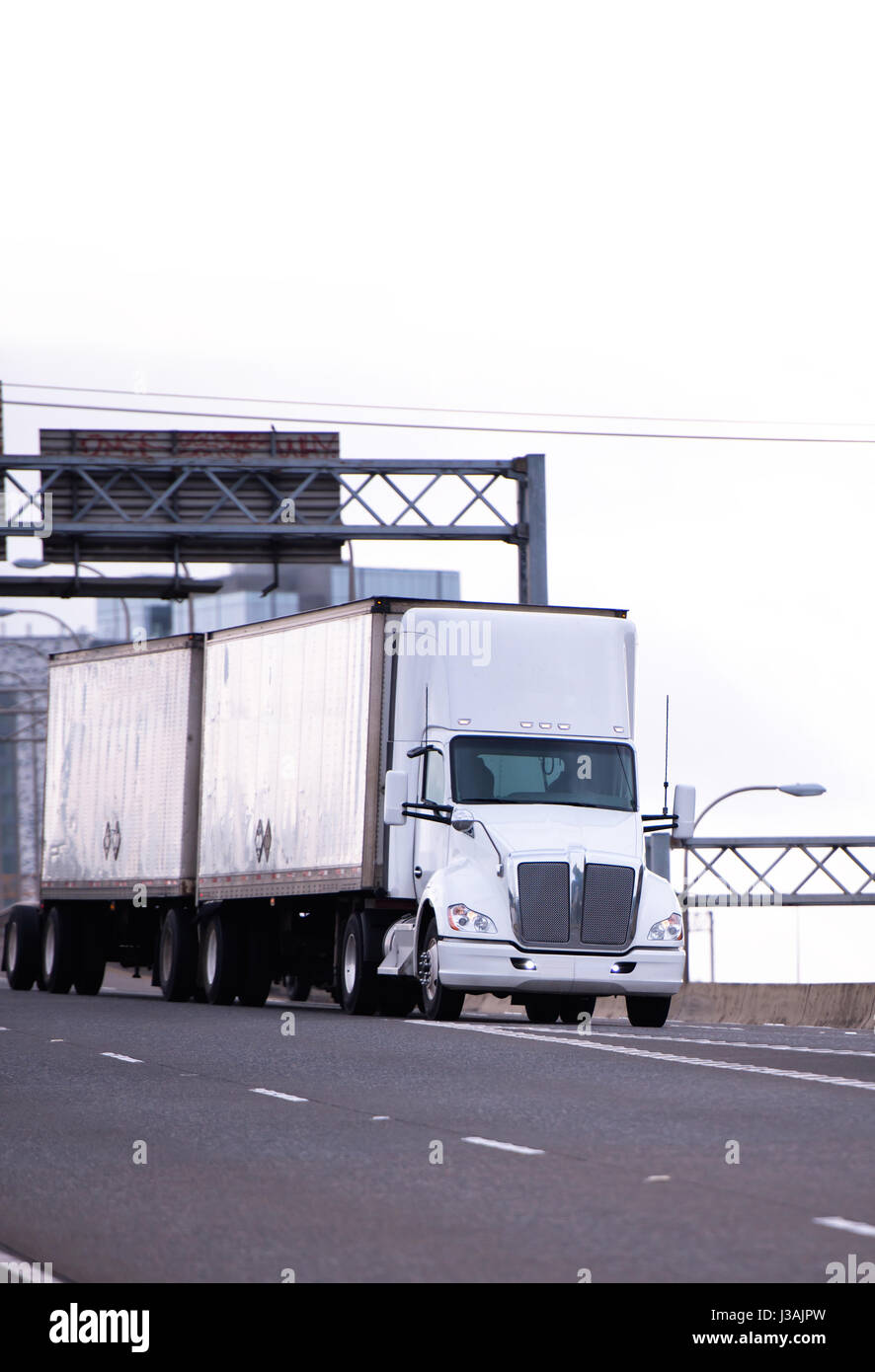 Multilane transport hi-res stock photography and images - Alamy