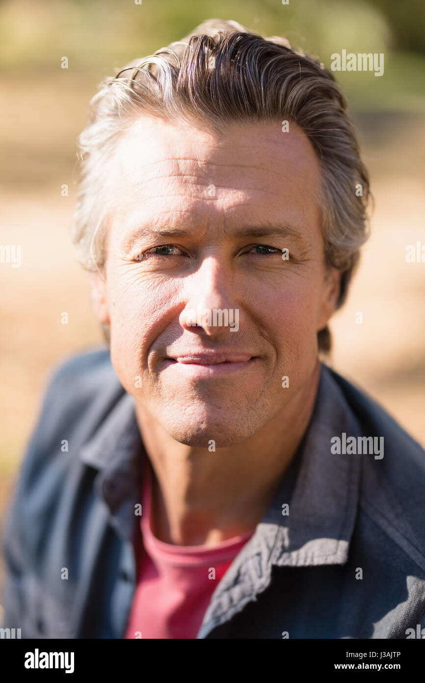 Green man face tree trunk hi-res stock photography and images - Alamy