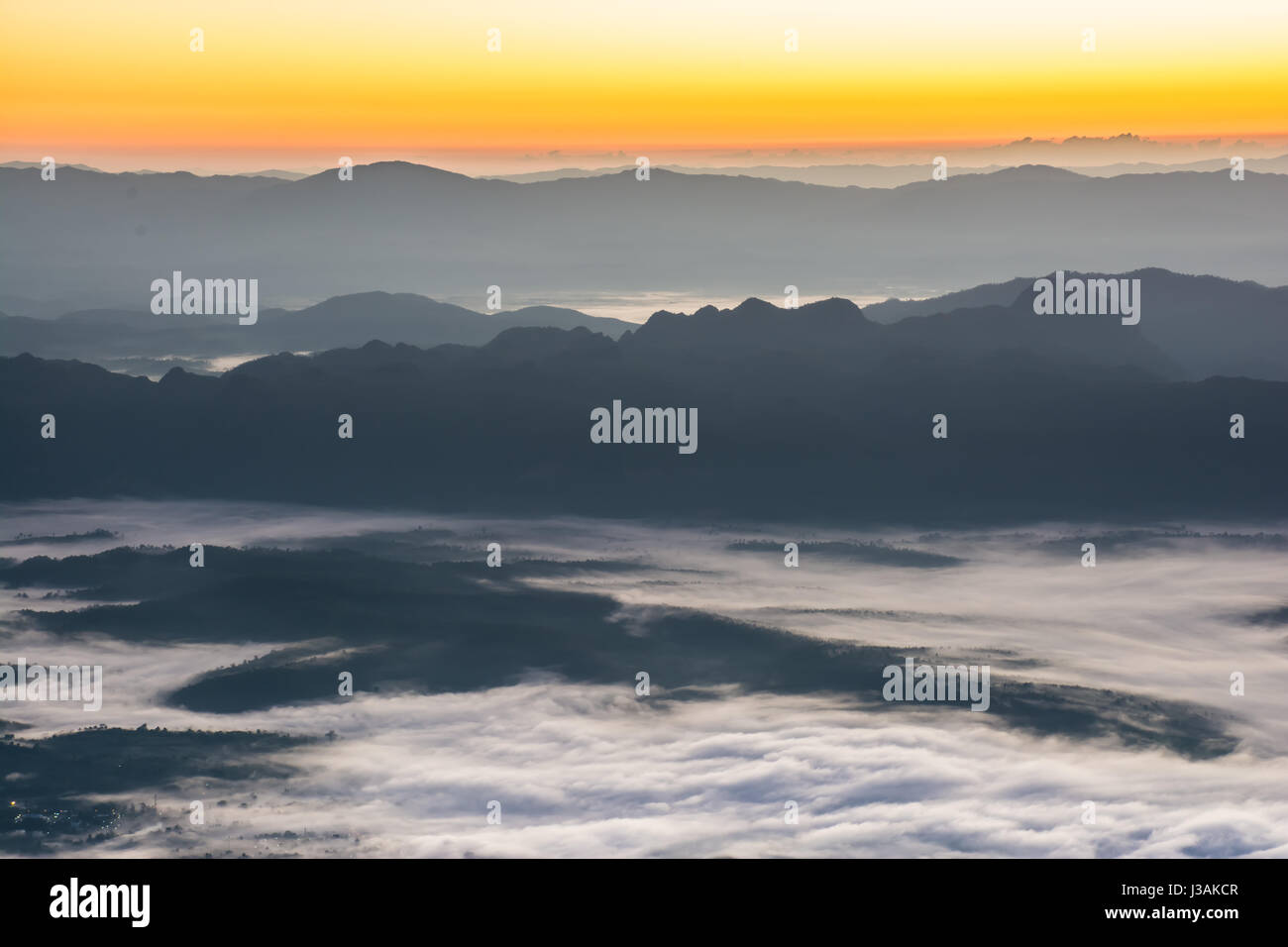Sunrise fog and incredible atmosphere hi-res stock photography and ...