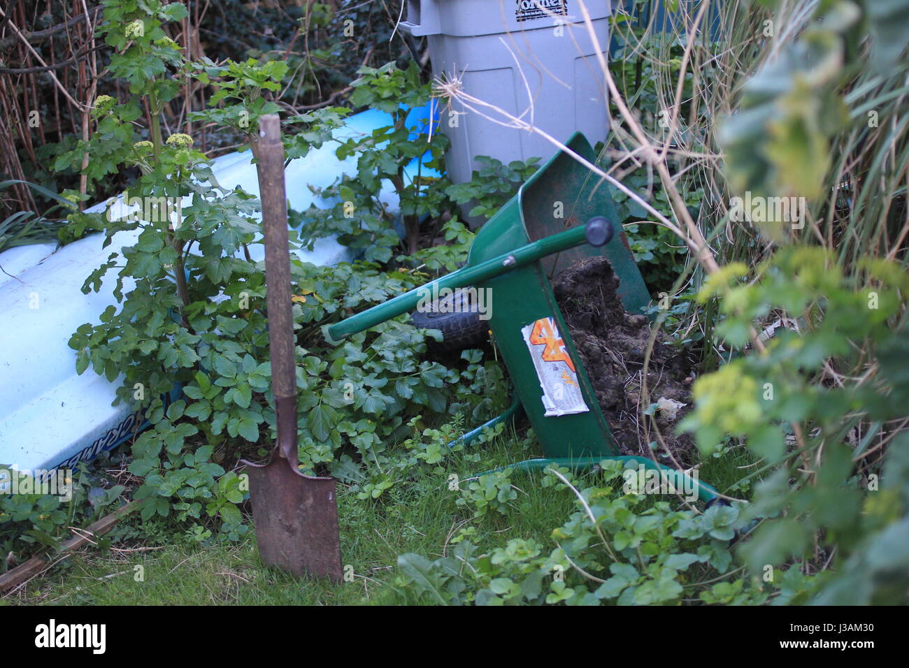 World in decline hi-res stock photography and images - Alamy