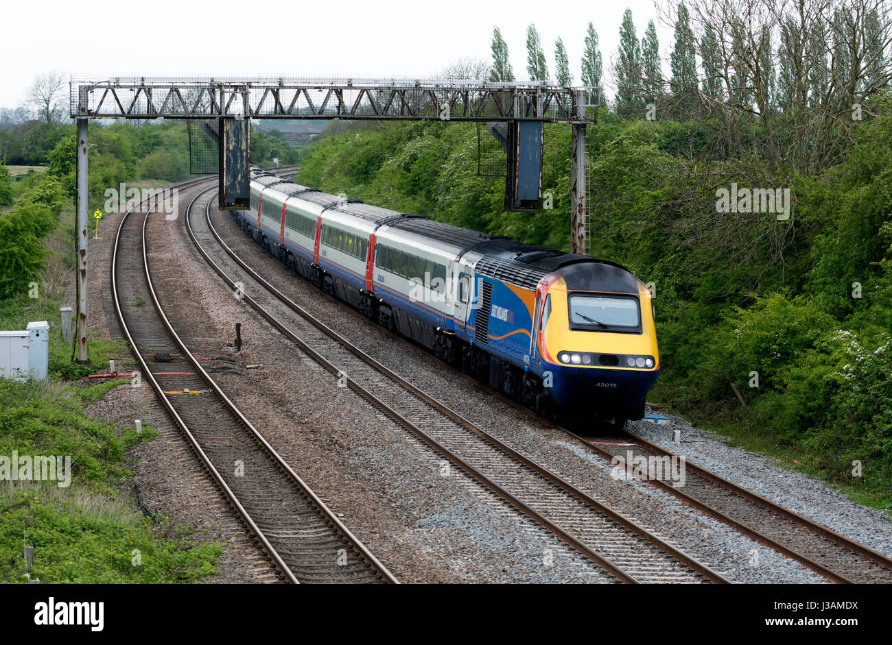 Intercity 125 hst train hi-res stock photography and images - Alamy