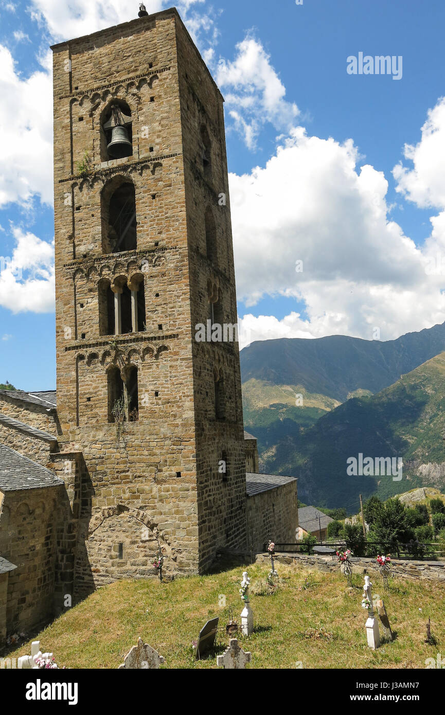 Church of Durro example of Romanesque art. Durro, typical stone village ...