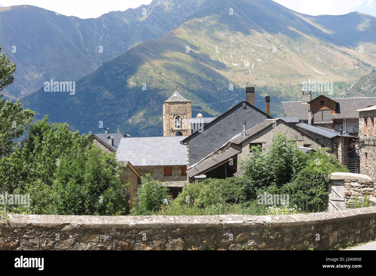 Durro, typical stone village in the Catalan Pyrenees, near the border ...