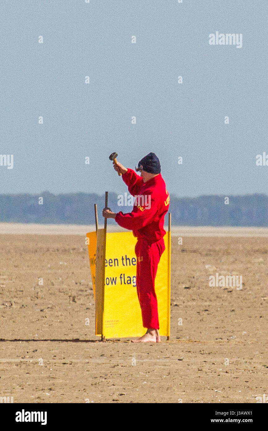 rnli lifeguard sea save rescue rescuer emergency drown drowning water ...