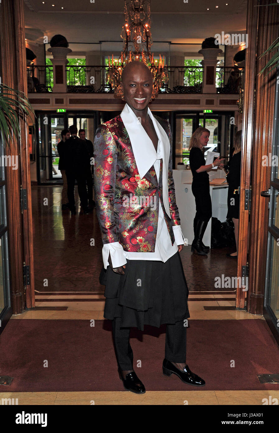 Munich, Germany. 2nd May, 2017. Model Papis Loveday arrives for the premiere of the new Amazon ...