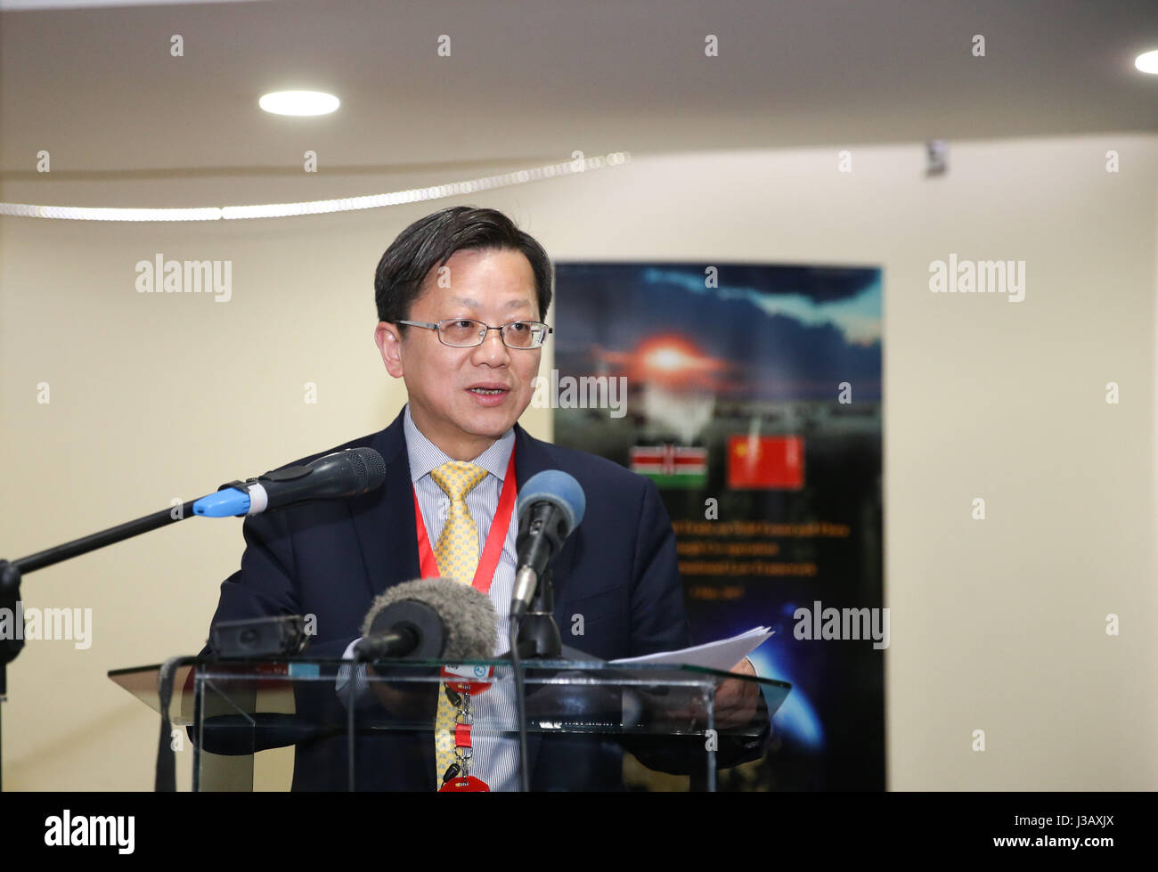 (170504) -- NAIROBI, May 4, 2017 (Xinhua) -- Xu Hong, head of Chinese ...