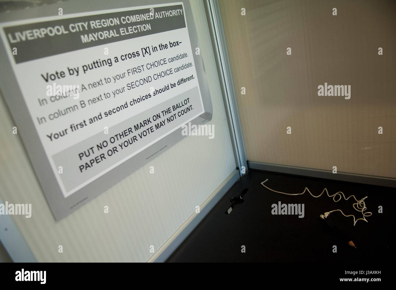 Election booth areas hi-res stock photography and images - Alamy
