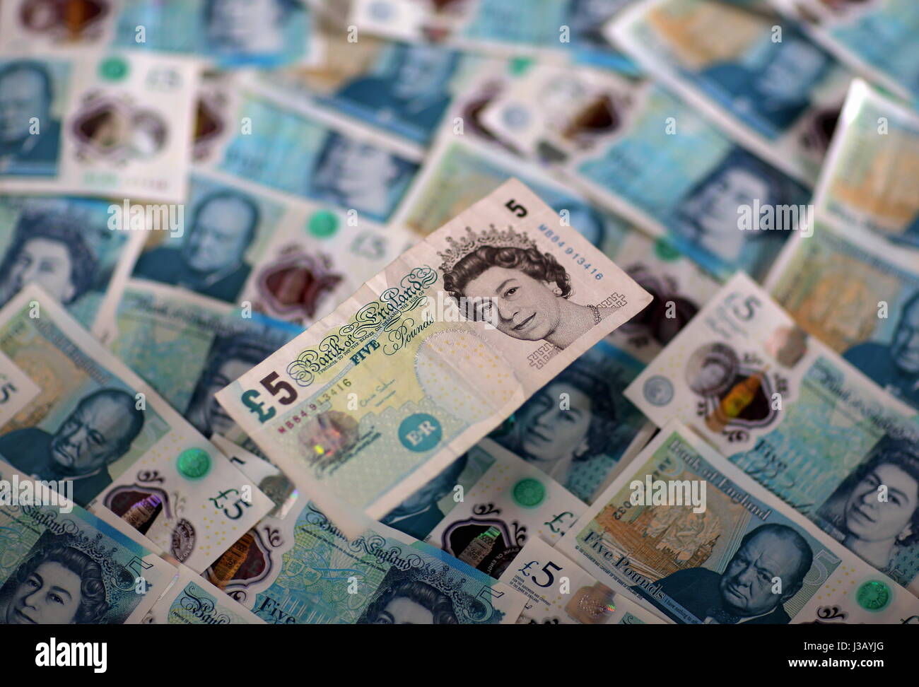 Elizabeth fry banknote hi-res stock photography and images - Alamy