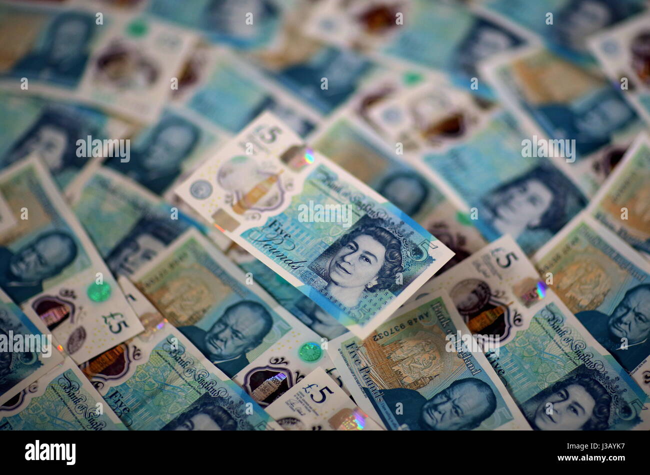Elizabeth fry banknote hi-res stock photography and images - Alamy