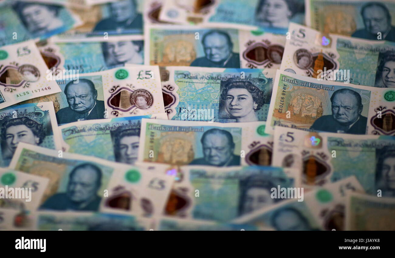 Million pounds cash hi-res stock photography and images - Alamy