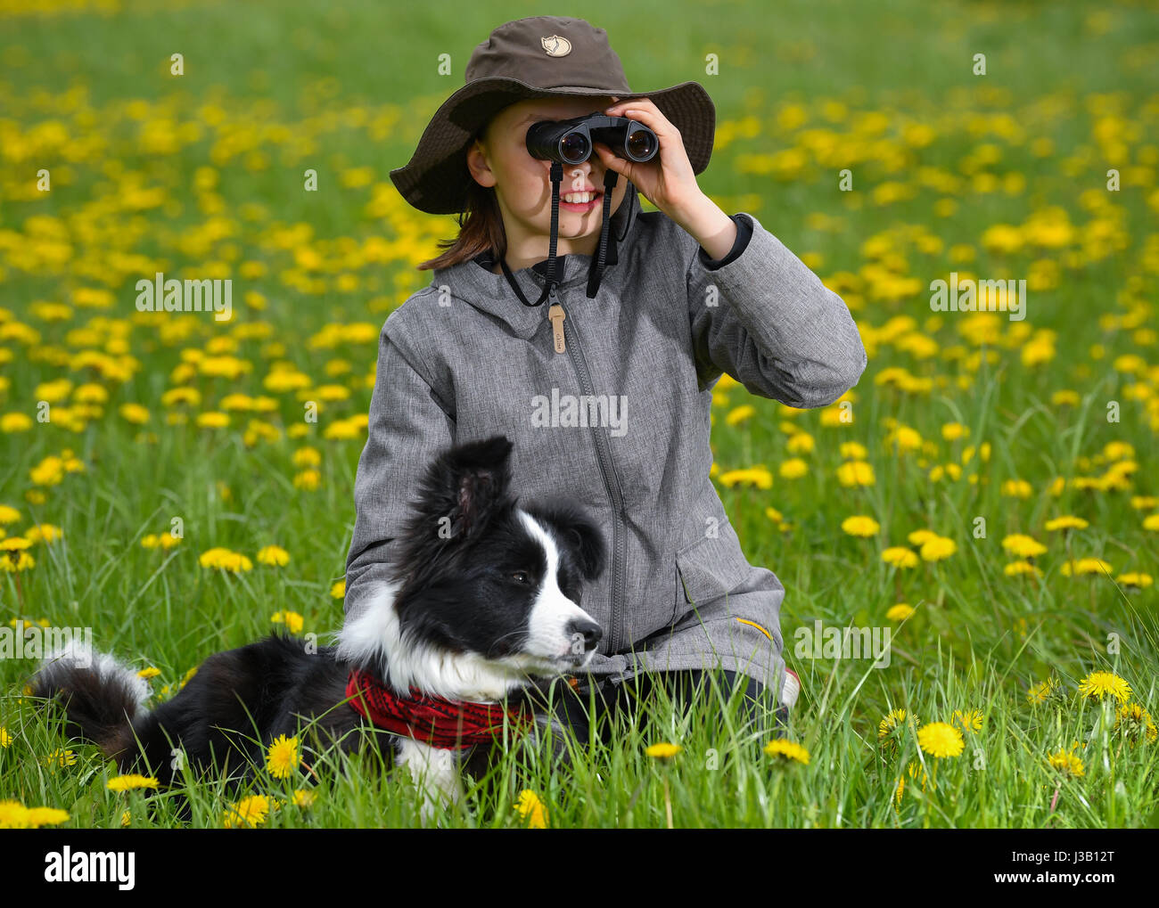 Sieversdorf, Germany. 1st May, 2017. The ten-year old girl Amy and her ...