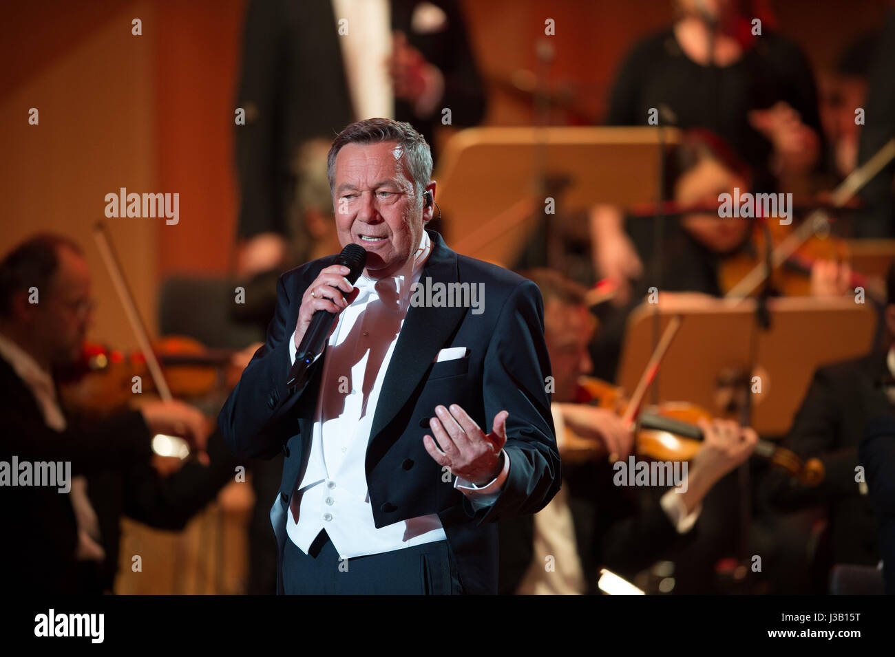 Dresden, Germany. 4th May, 2017. The hit-singer Roland Kaiser, the ...