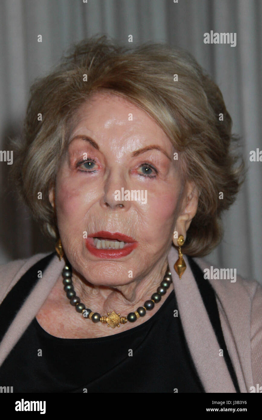 Los Angeles, USA. 04th May, 2017. Anne Douglas 05/04/2017 The 25th ...