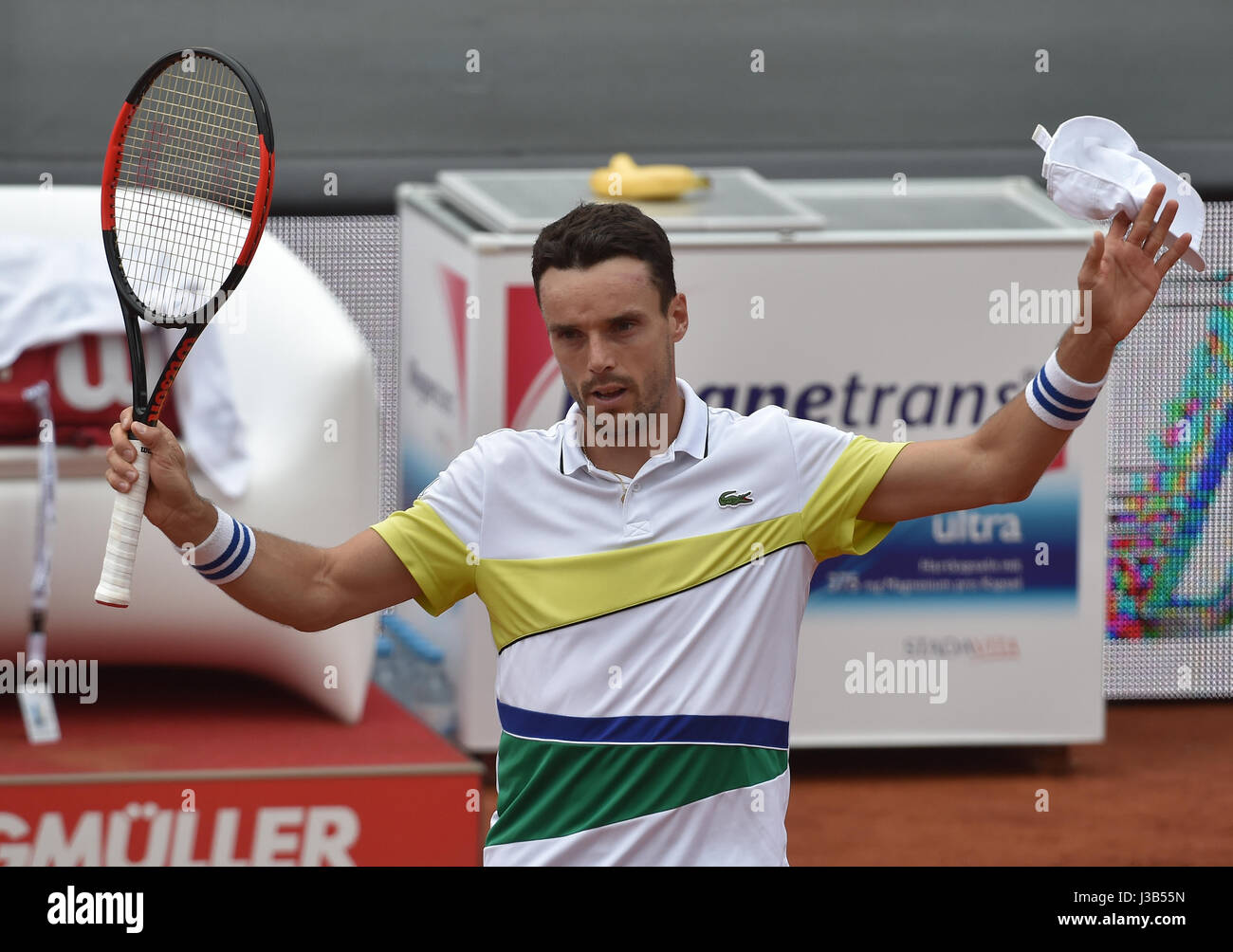 Munich, Germany. 05th May, 2017. Spain's Roberto Bautista Agut cheers ...