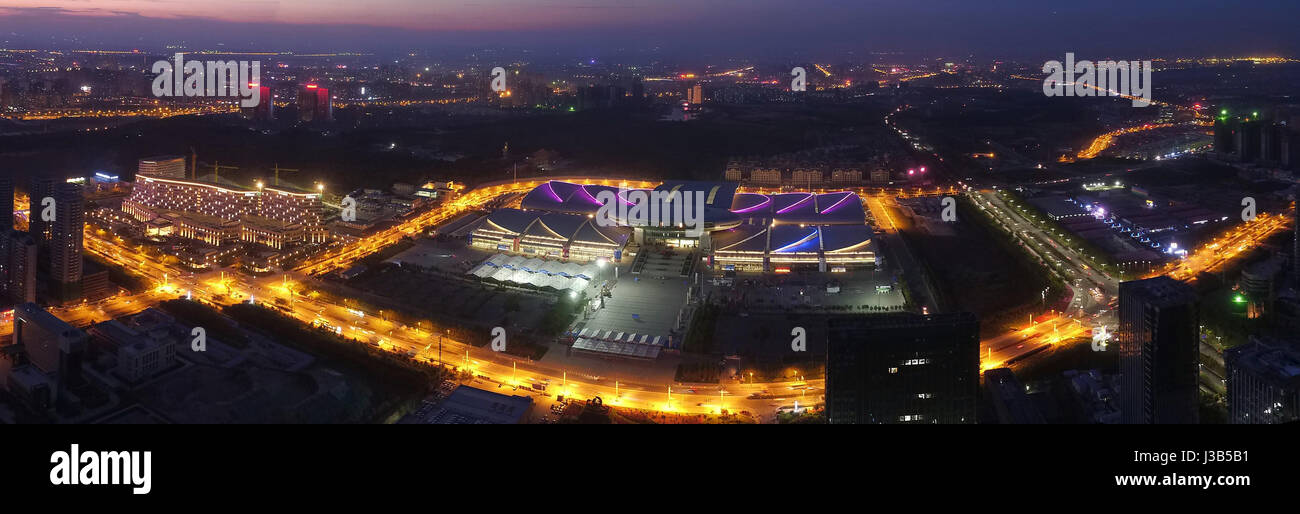 Urumqi. 17th Sep, 2016. Photo taken on Sept. 17, 2016 shows night scene ...