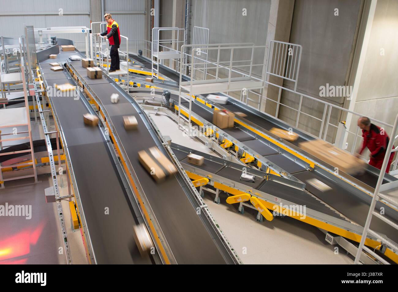 Daily delivery operations High Resolution Stock Photography and Images ...