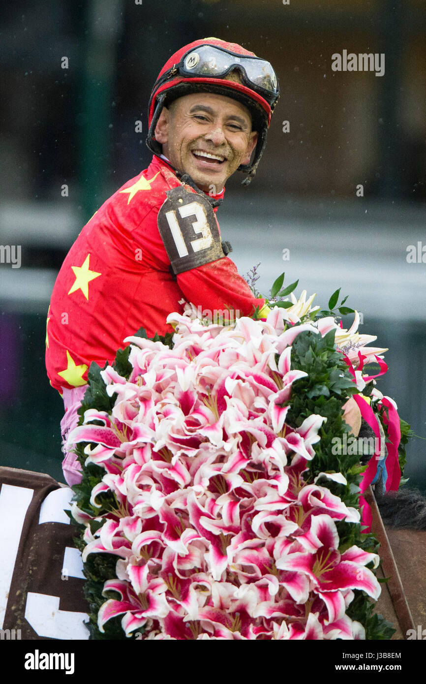 Lexington, KY, USA. 5th May, 2017. Mike Smith aboard Abel Tasman reacts ...
