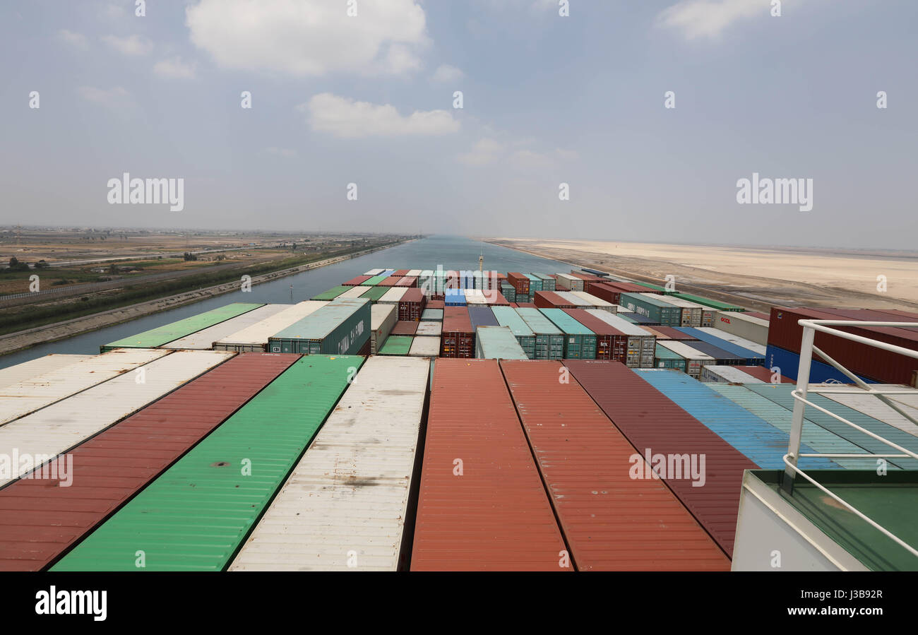 Suez Canal. 5th May, 2017. Merchant Vessel (M.V.) COSCO Netherlands ...