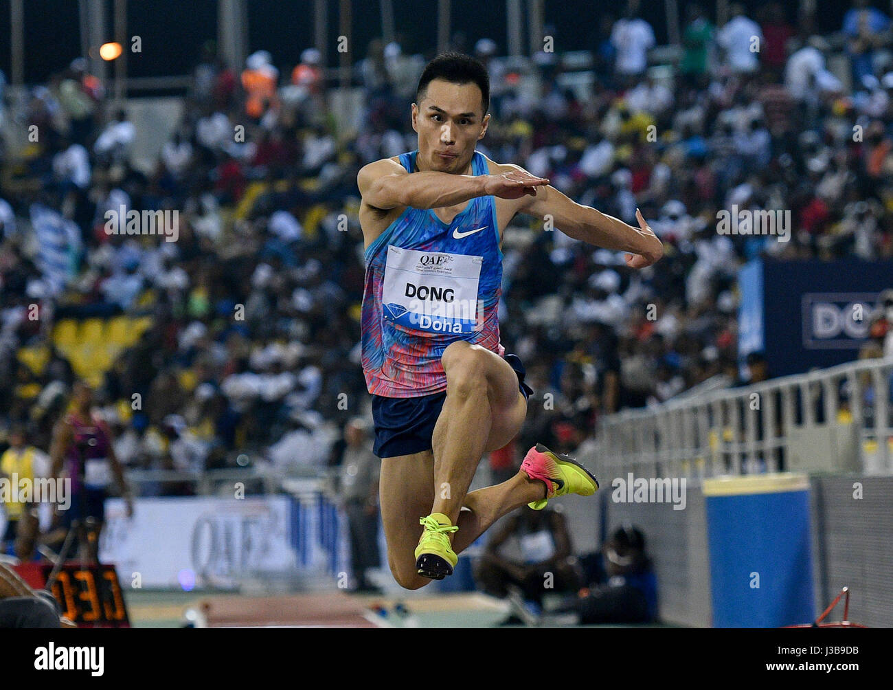 Doha, Qatar. 5th May, 2017. China's Dong Bin competes during the men's ...