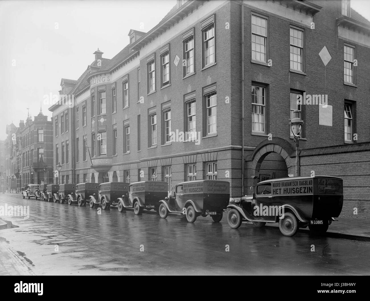 European commercial real estate Black and White Stock Photos & Images ...