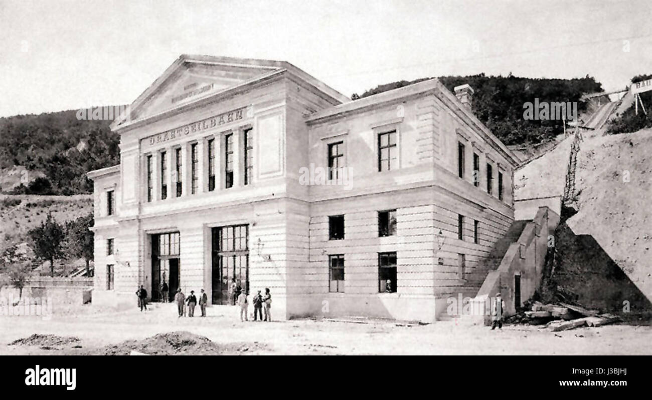 This historical image shows the cable car station at Leopoldsberg ...
