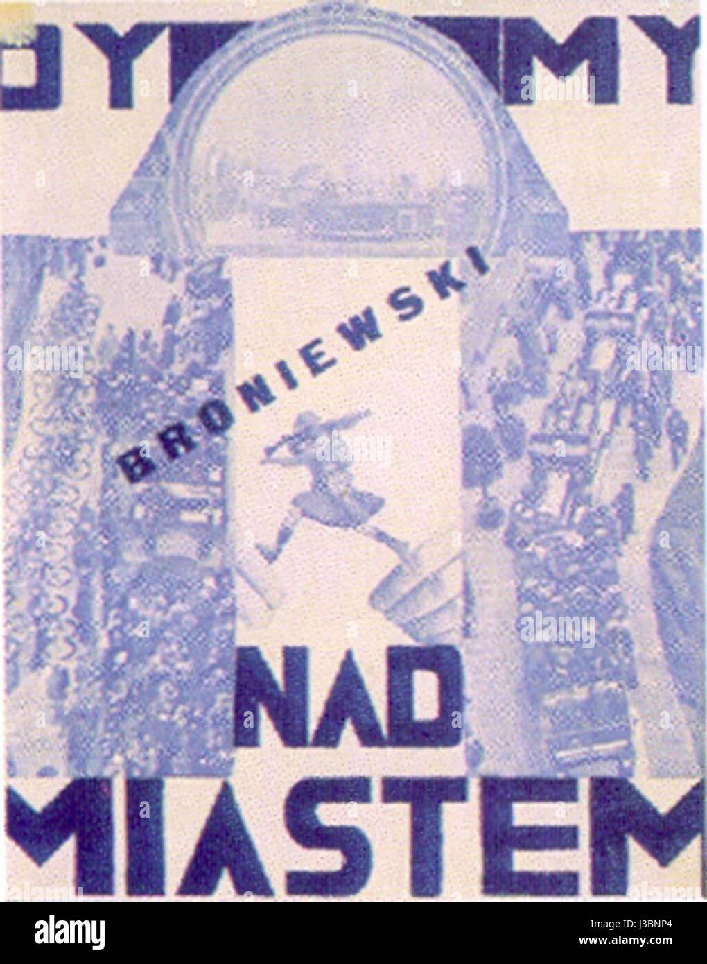 Dymy nad miastem Stock Photo - Alamy