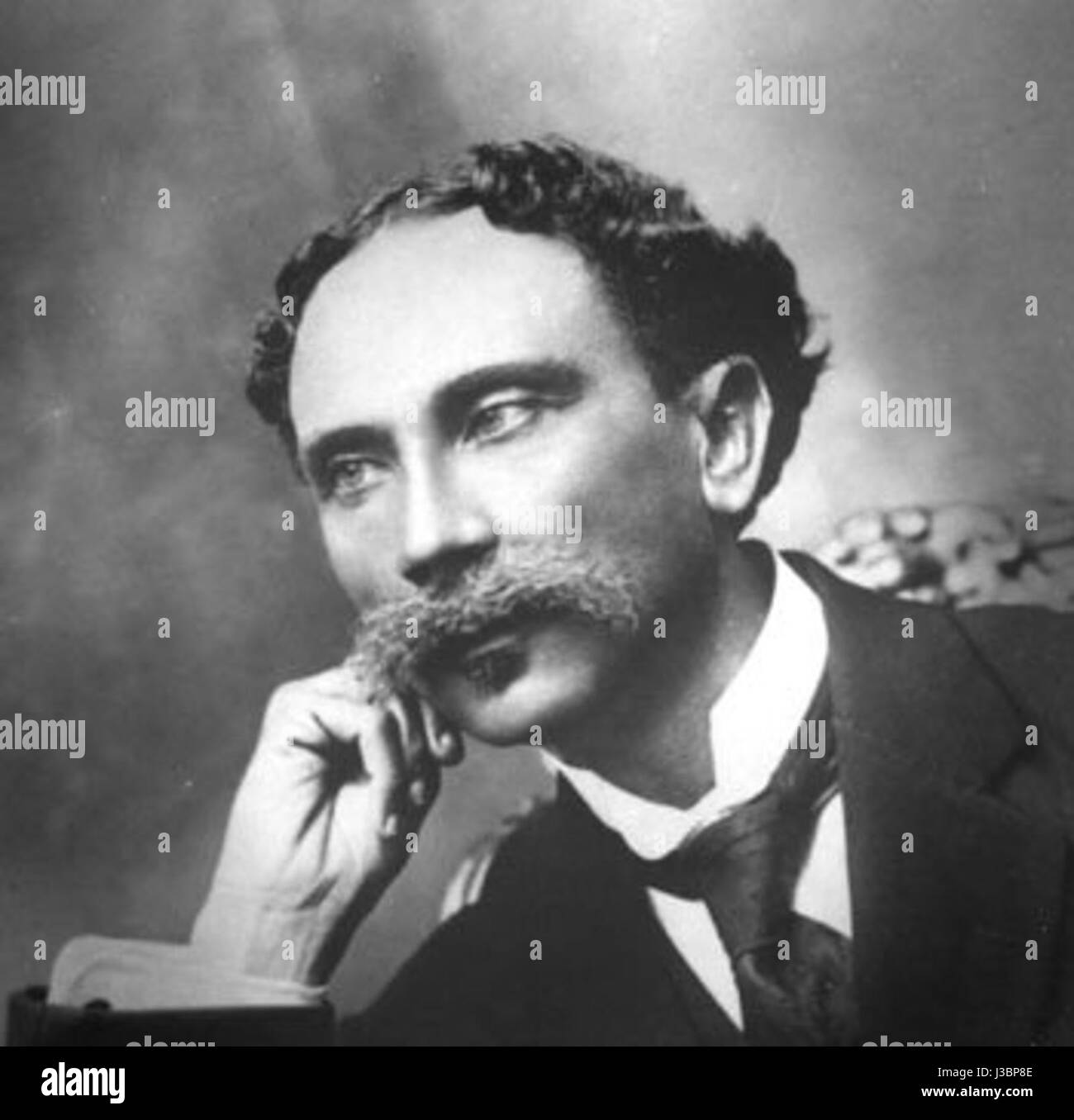 Vilaire hi-res stock photography and images - Alamy