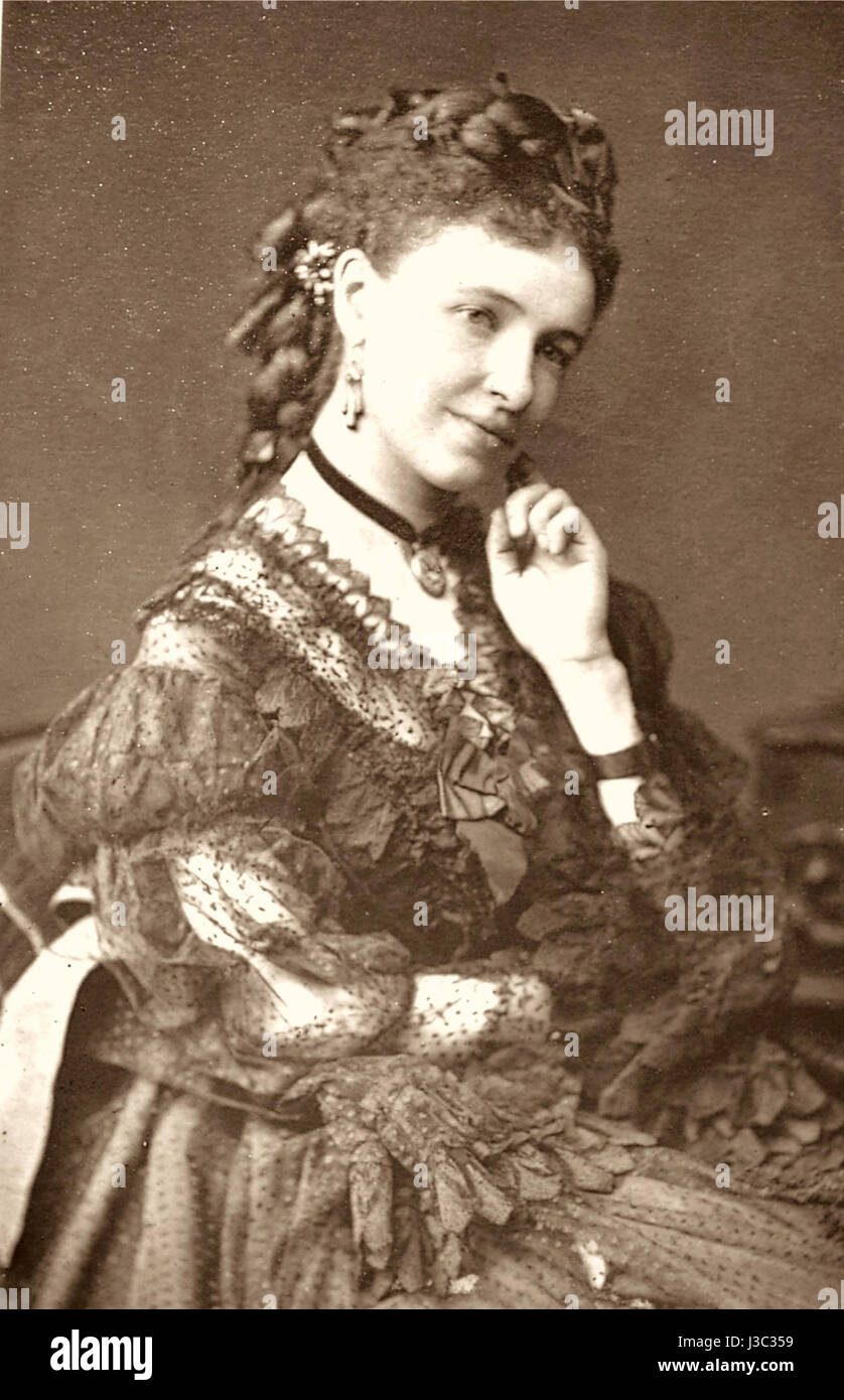 Soprano repertoire hi-res stock photography and images - Alamy