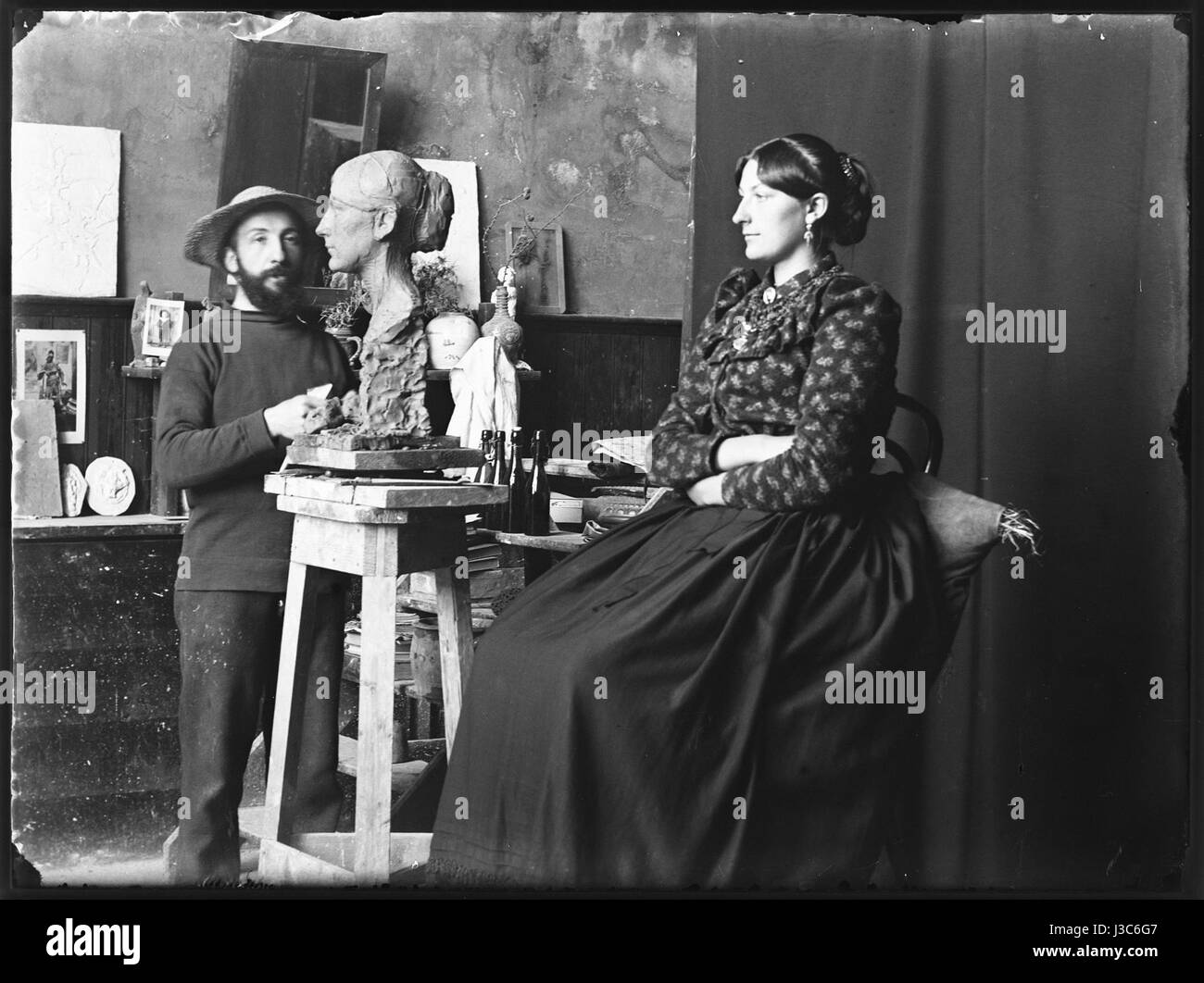 Eduard Jacobs in zijn atelier (1894), foto van Jacob Olie 01 Stock ...