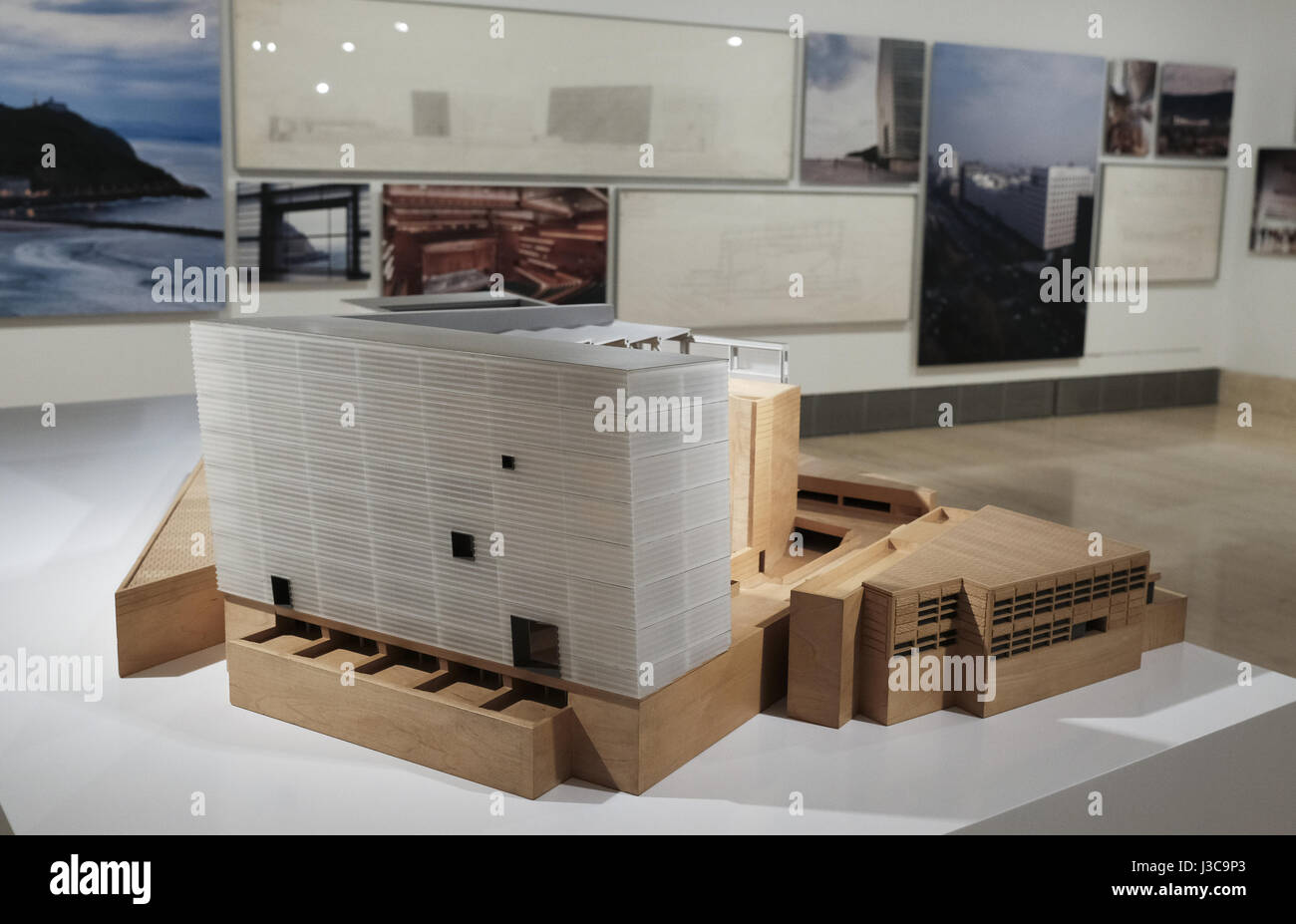 The first major retrospective dedicated to the work of Rafael Moneo ...