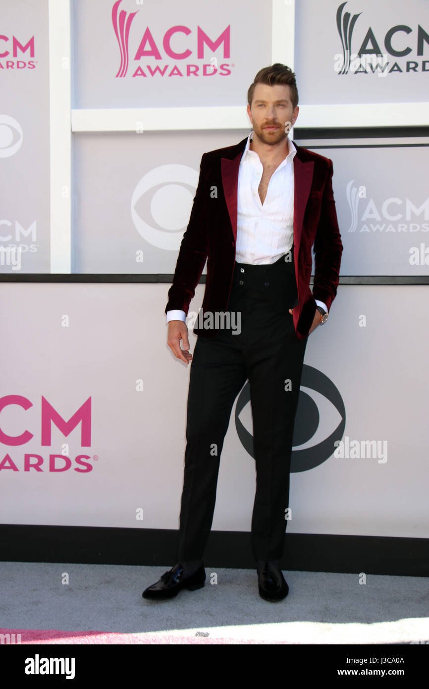 Brett Eldredge attending the 52nd Academy Of Country Music Awards at ...
