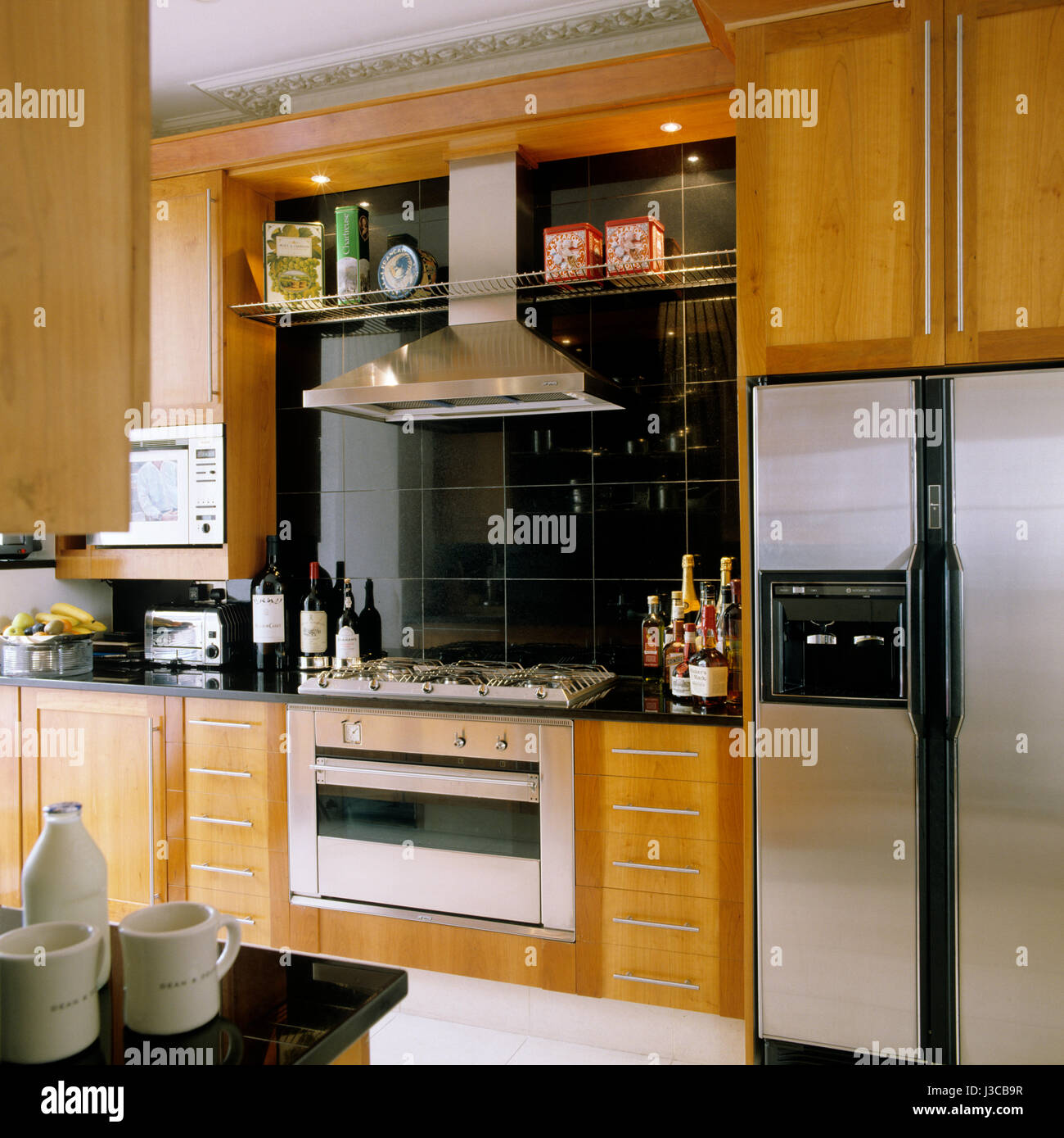 Primrose hill house of London restauranteur with1940s flavour and ...
