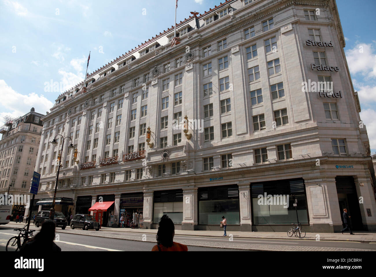 Westminster palace hotel hi-res stock photography and images - Alamy