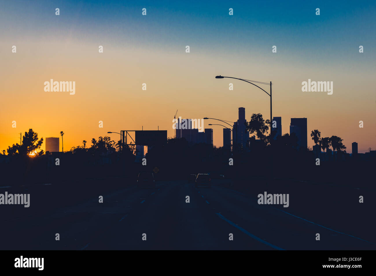 los angeles at sunset from the 5 freeway Stock Photo - Alamy