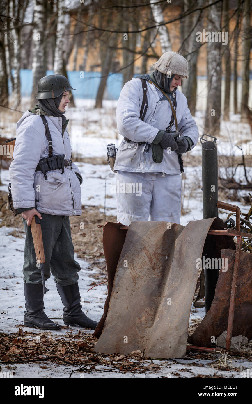 The German soldiers patrol the positions Stock Photo - Alamy