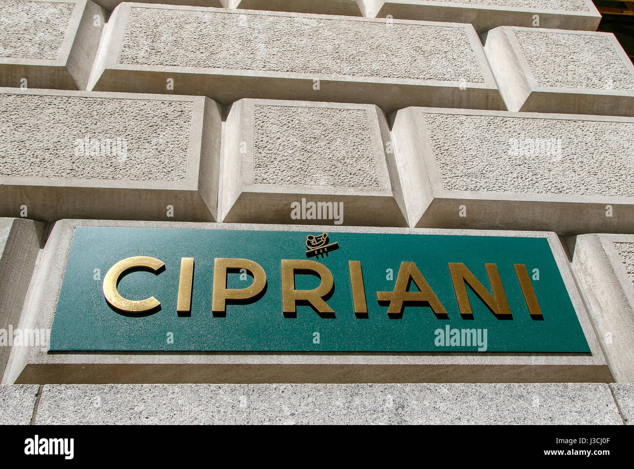 Cipriani restaurant hi-res stock photography and images - Alamy