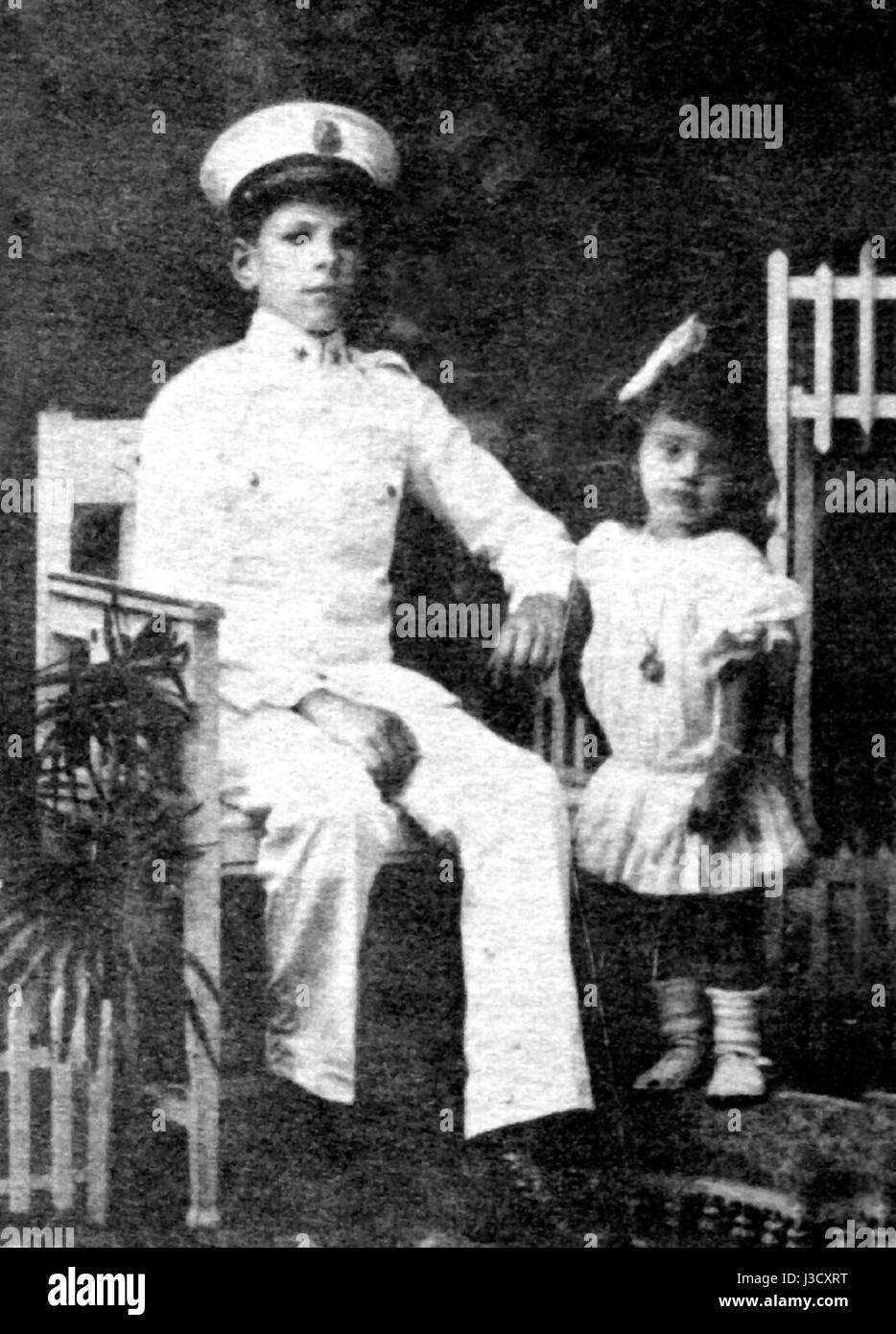 Djanira 2 anos REFON refers to a specific artwork or figure ...