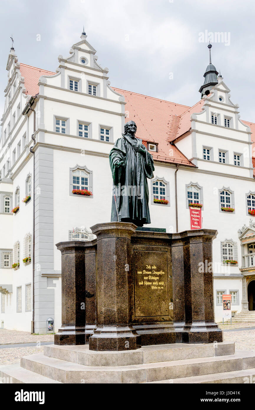 Martin luther memorial wittenberg hi-res stock photography and images ...