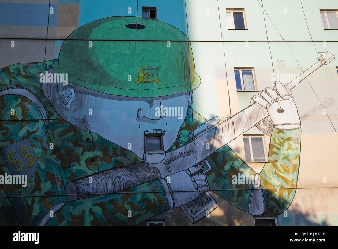 Mural of soldier hi-res stock photography and images - Alamy