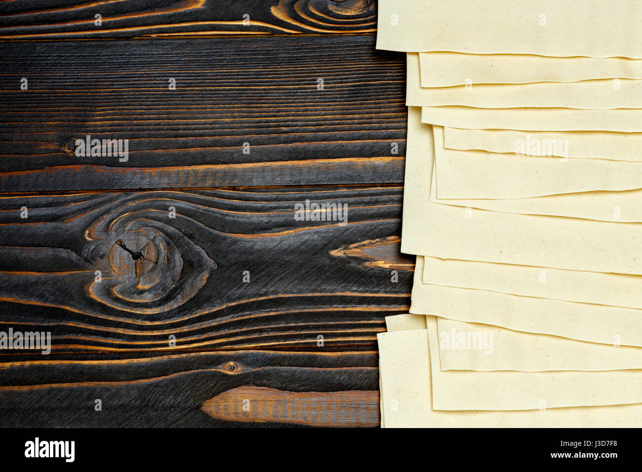 dried uncooked lasagna pasta sheets Stock Photo - Alamy