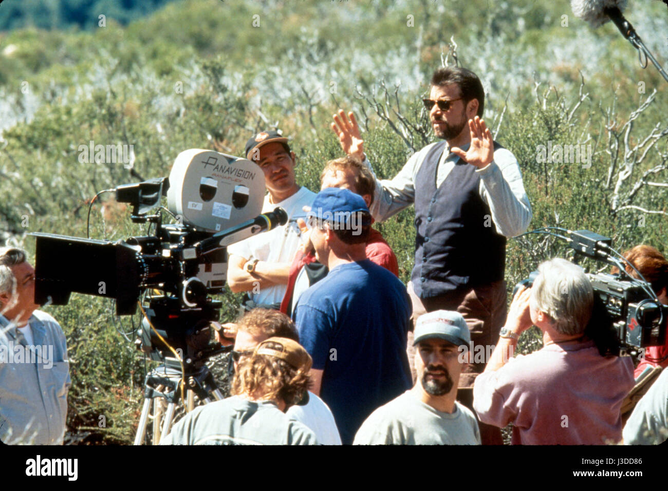 Star Trek First Contact Year: 1996 USA Director: Jonathan Frakes Jonathan Frakes Shooting ...